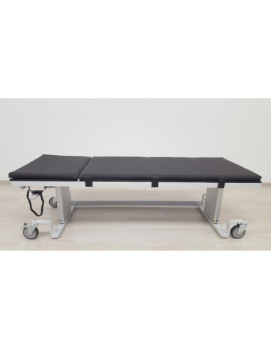 Electrical height adjustable traumatology stretcher 2 sections